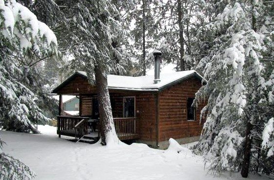 3-Hominy-Ridge-Cabin-winter2-crop | Visit PA Great Outdoors