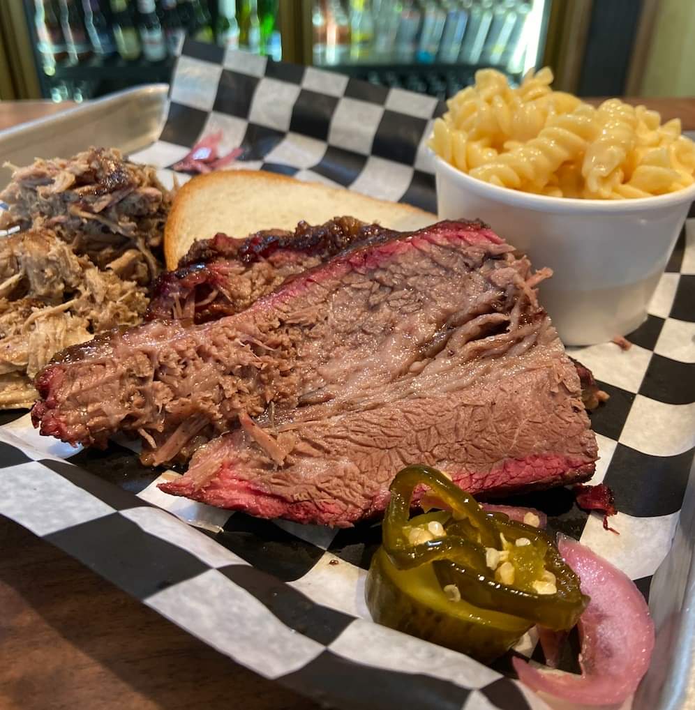 Bear Den Smokehouse and Tavern, The | Visit PA Great Outdoors