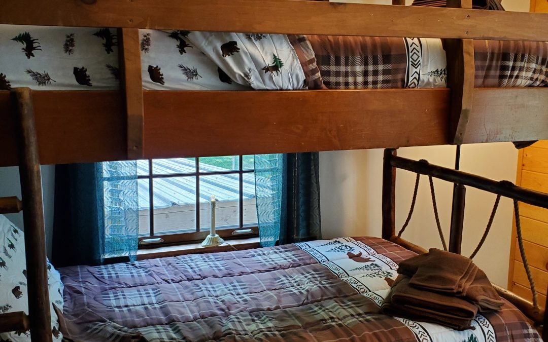 Cameron Lodge bunk beds | Visit PA Great Outdoors