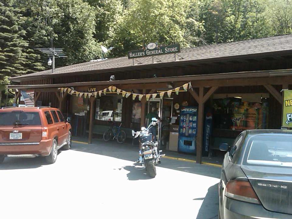 Hallers General Store front | Visit PA Great Outdoors
