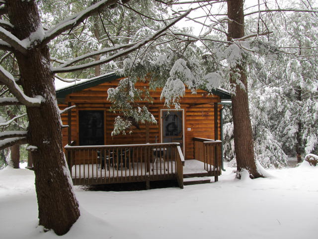 Hominy Ridge Cabin snow 2 | Visit PA Great Outdoors