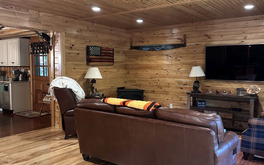 River View Cabin Living Room | Visit PA Great Outdoors