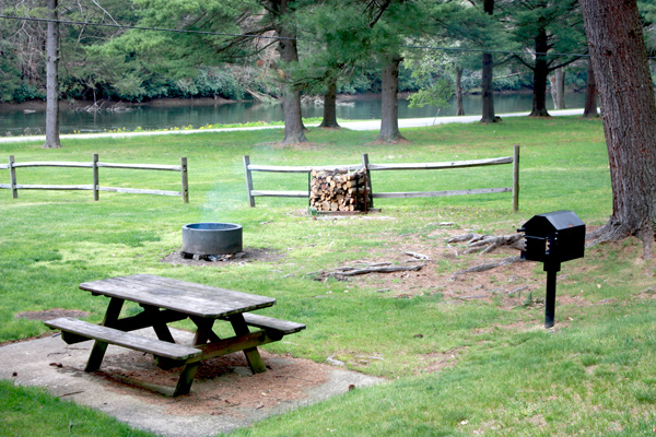 Rivers Edge Cottage Picnic Table | Visit PA Great Outdoors