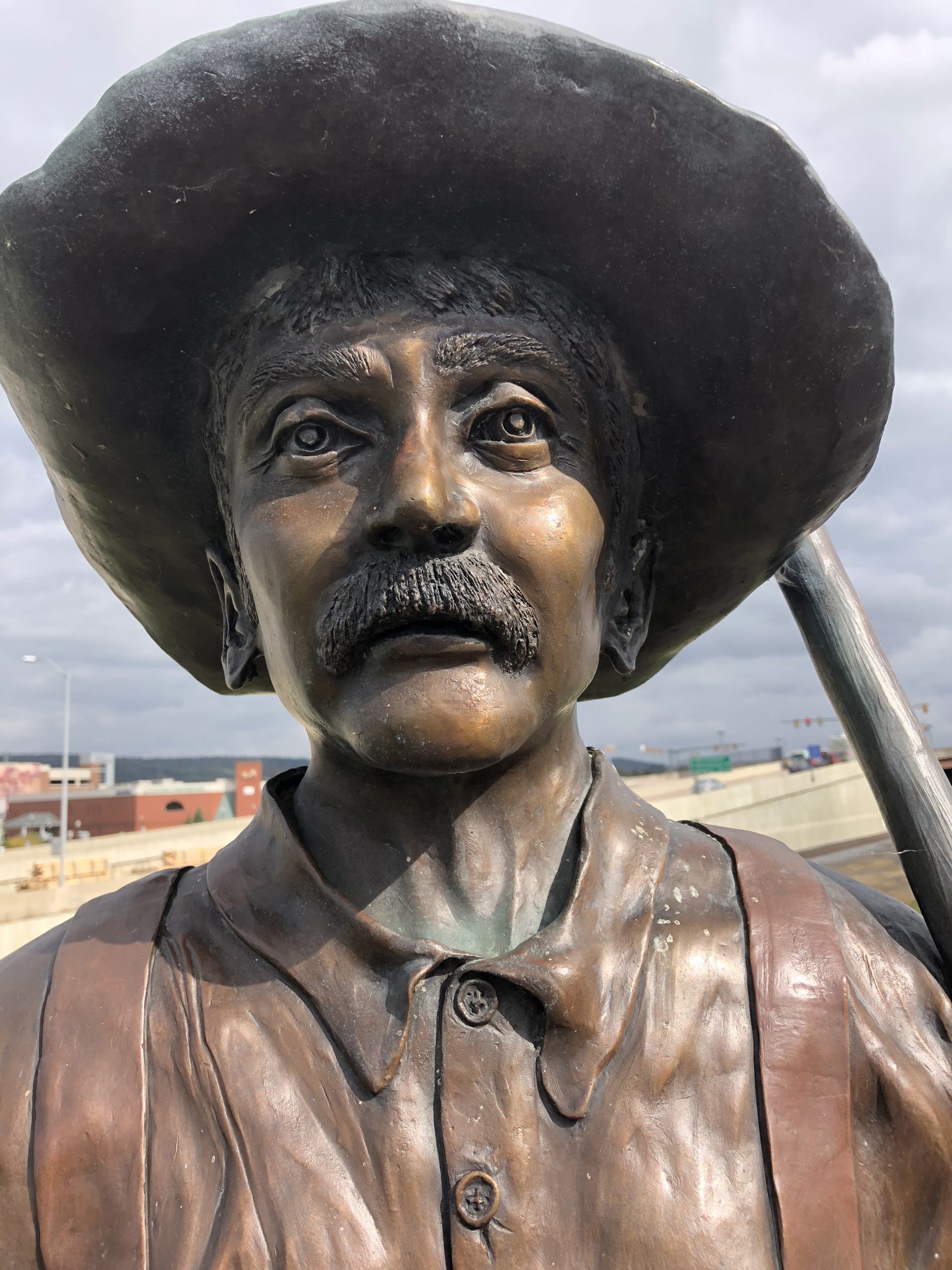 Statue_RW_Selfie | Visit PA Great Outdoors