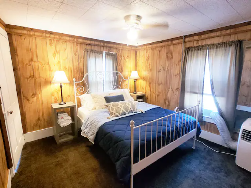 bedroom Benezette House | Visit PA Great Outdoors