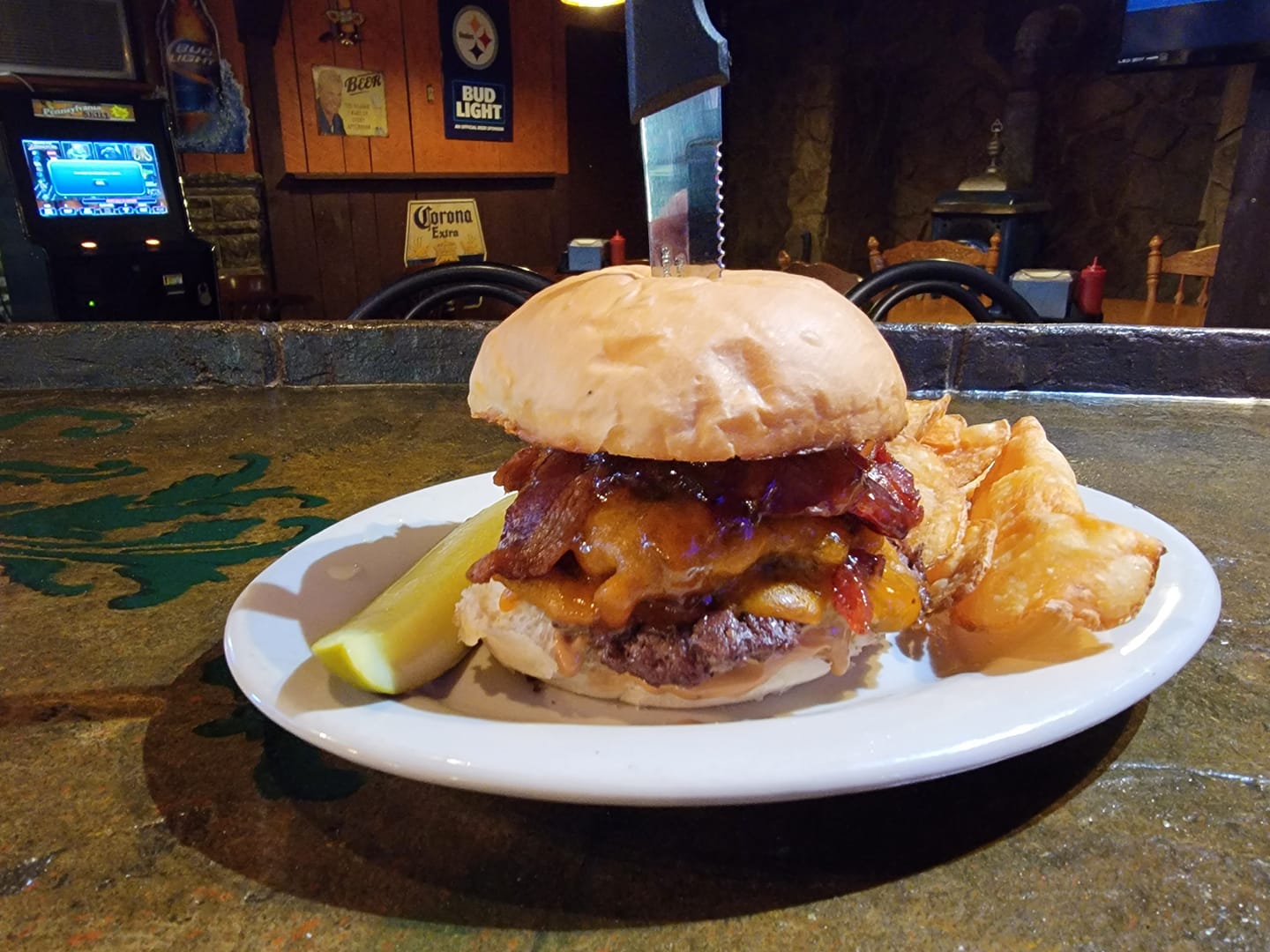 The Summit Lodge and Grill | Visit PA Great Outdoors