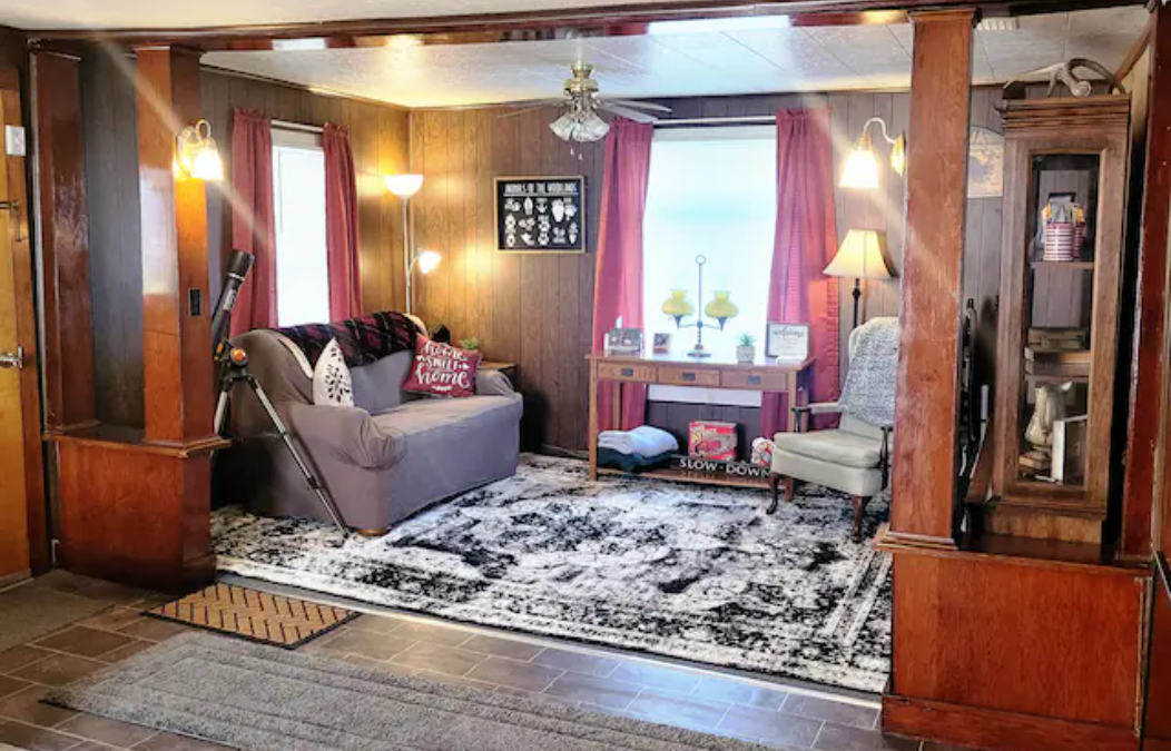livingroom Benezette House | Visit PA Great Outdoors